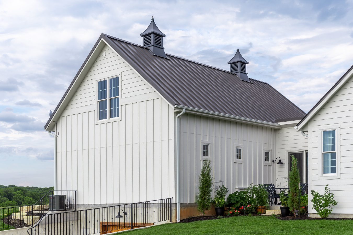 NOT YOUR GRANDMA’S FARMHOUSE - Ramsey Building Co