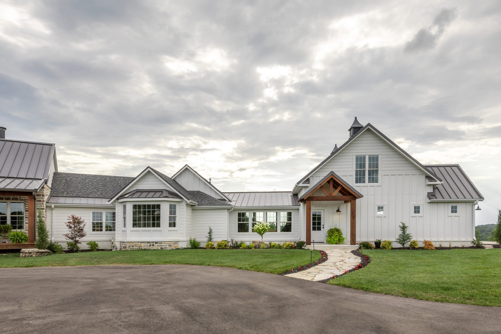 NOT YOUR GRANDMA’S FARMHOUSE - Ramsey Building Co
